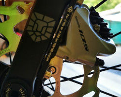 2022 awson Awson Race Sierra 03 Shim.105 zu verkaufen - Demo bike ...
