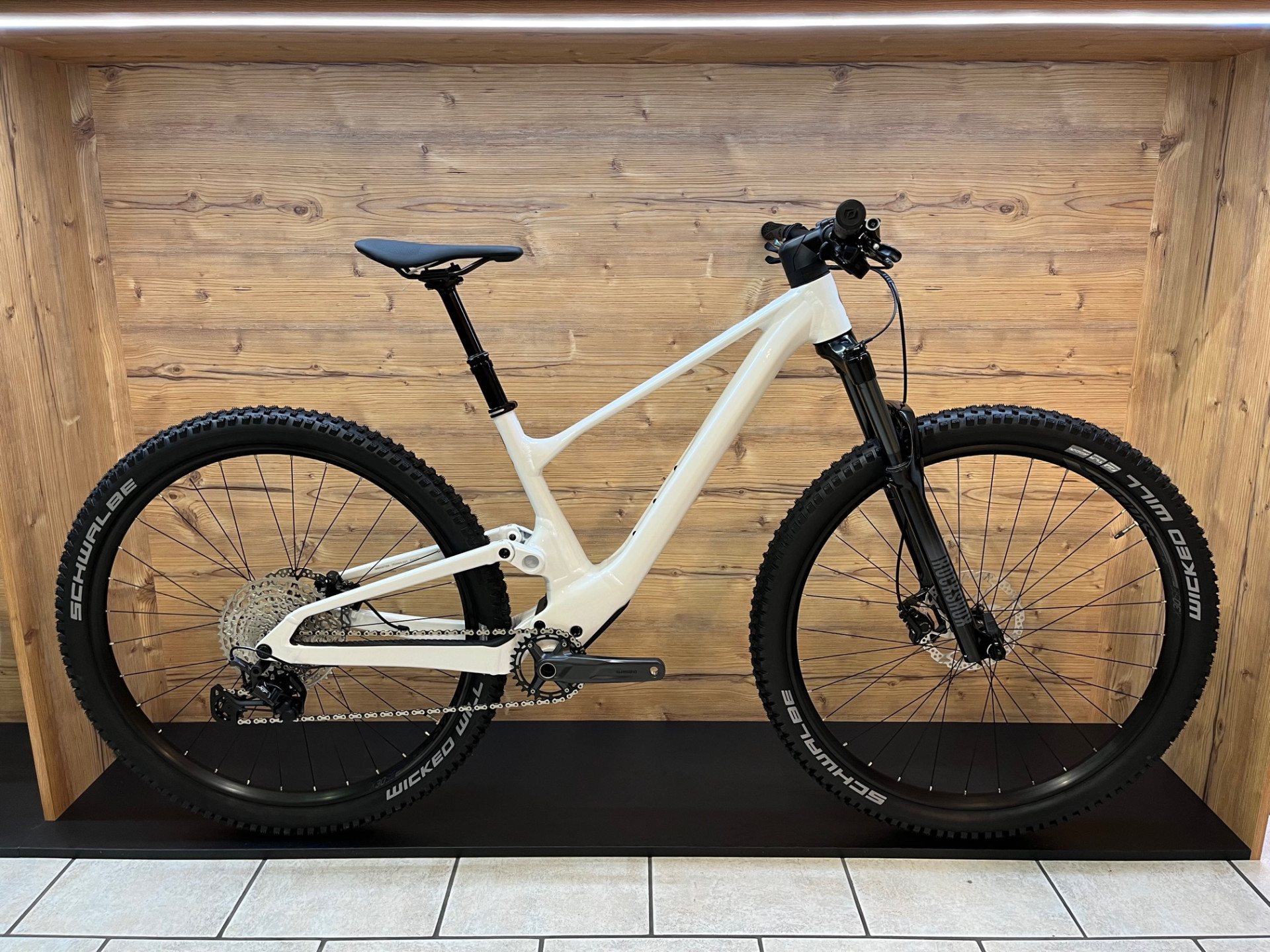 SCOTT Contessa Spark 930 zu verkaufen - Neu, Weiss, Small - Waadt
