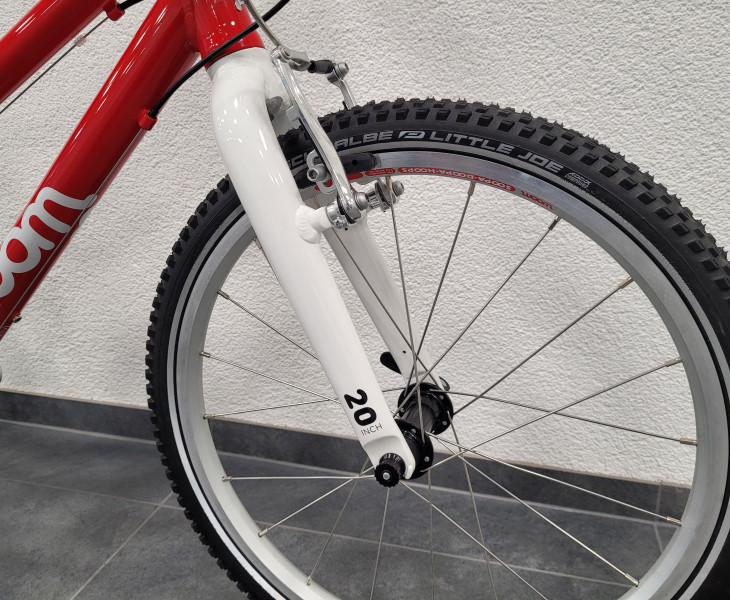 Woom 4 for sale - New, Red, one size