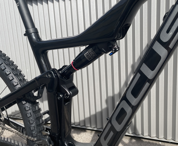 2023 Focus Jam 8.8 zu verkaufen - Neu, Carbon, Medium
