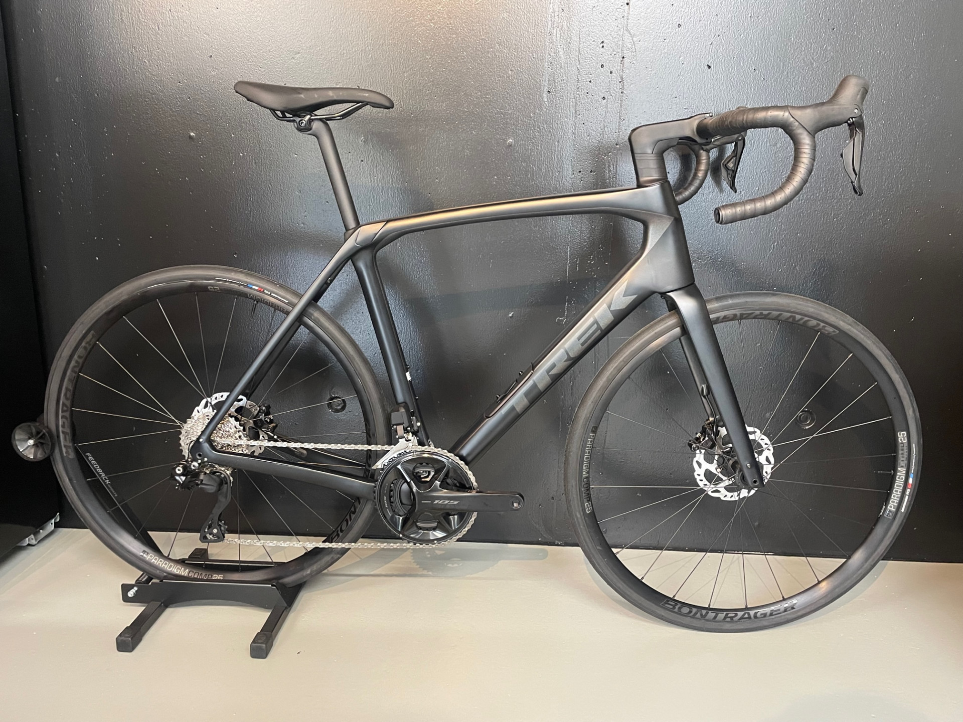 2024 TREK Domane SL 6 for sale - New, Black, 58cm - Bern