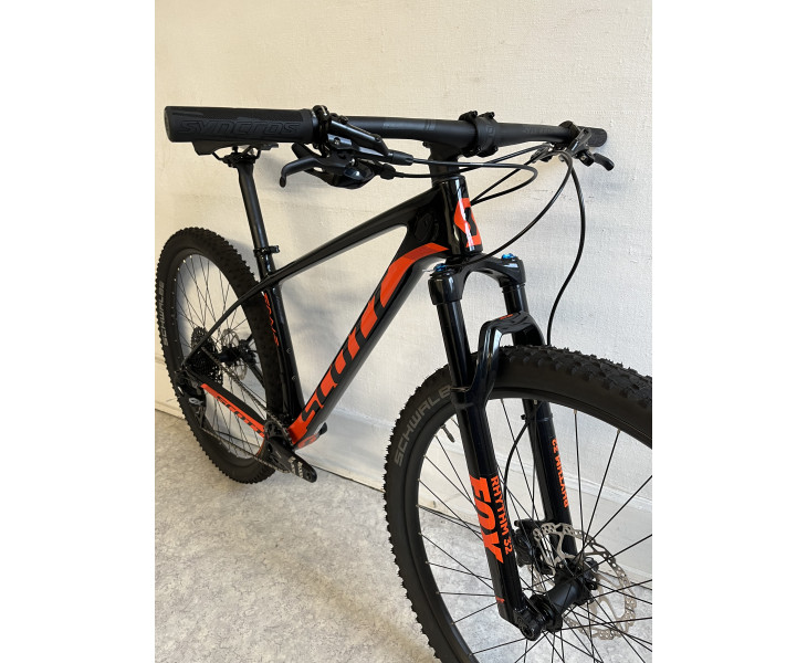 SCOTT Scale 925 en vente - Modèle de l'année précédente, Noir, Medium