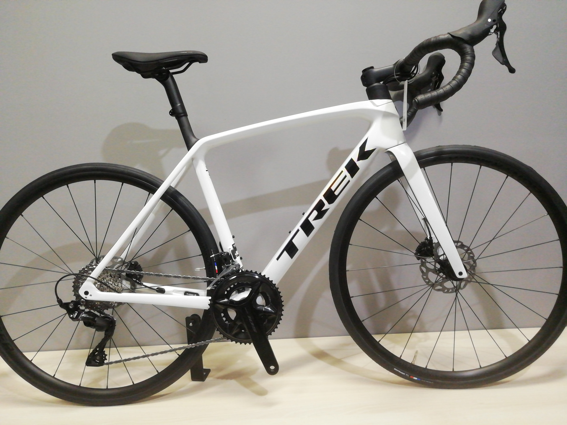 2024 TREK Emonda SL 5 en vente - Neuf, Blanc, 54cm