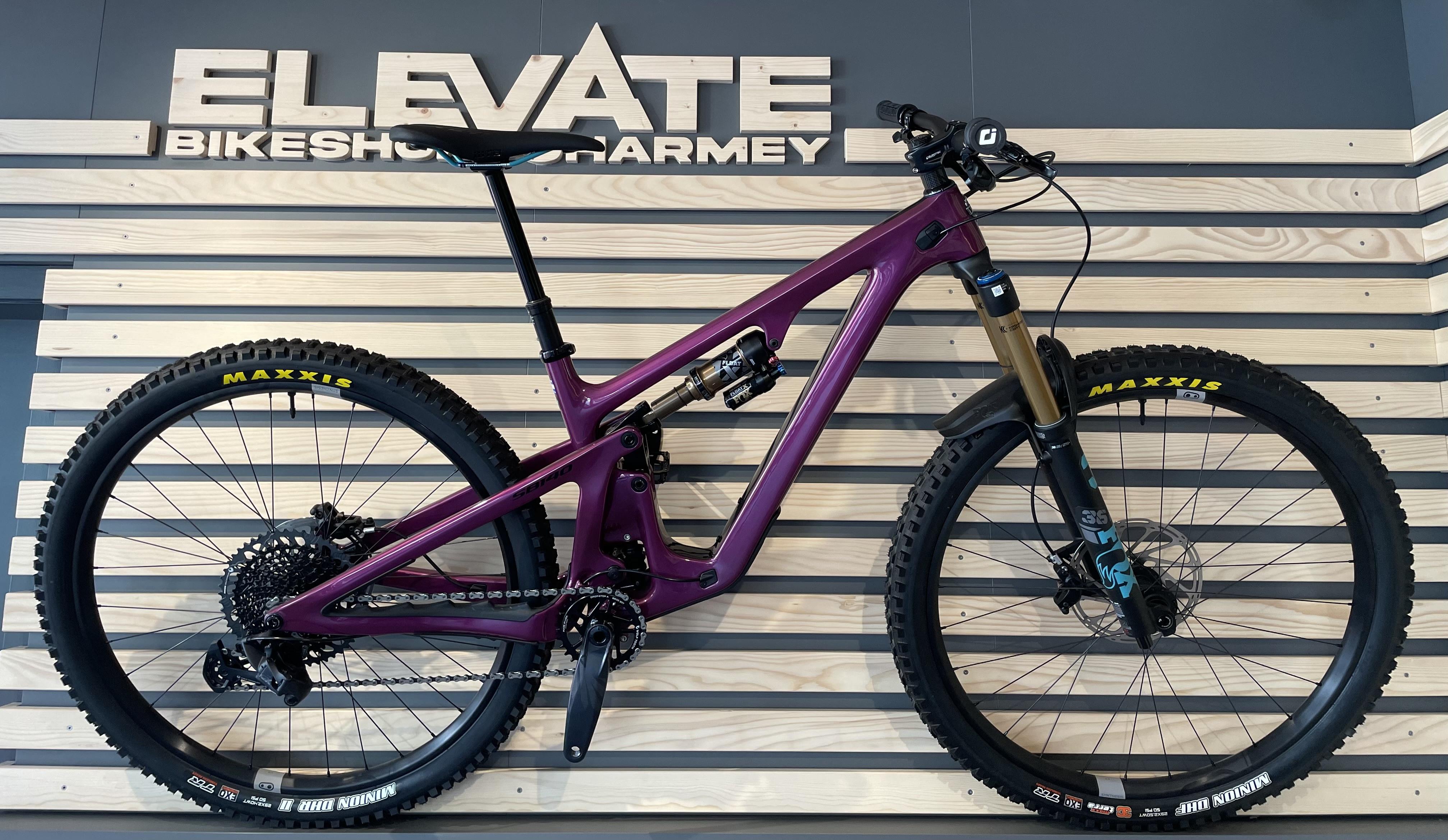 2024 Yeti Cycles Sb 140 Lr C2 en vente - Neuf, Rose, Medium - Fribourg