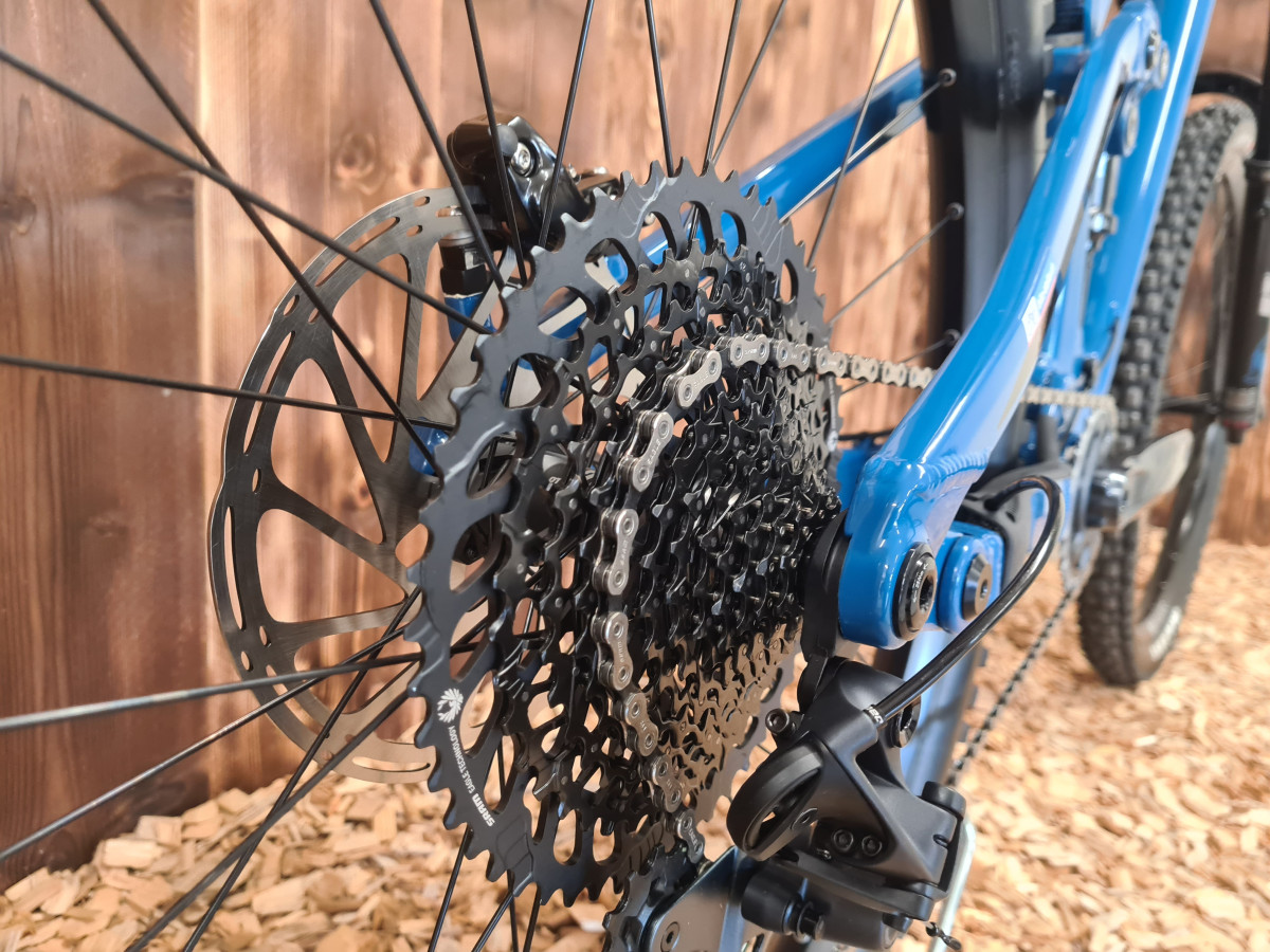 2022 Transition Bikes Sentinel Alloy Gx for sale - Test bike, Blue ...