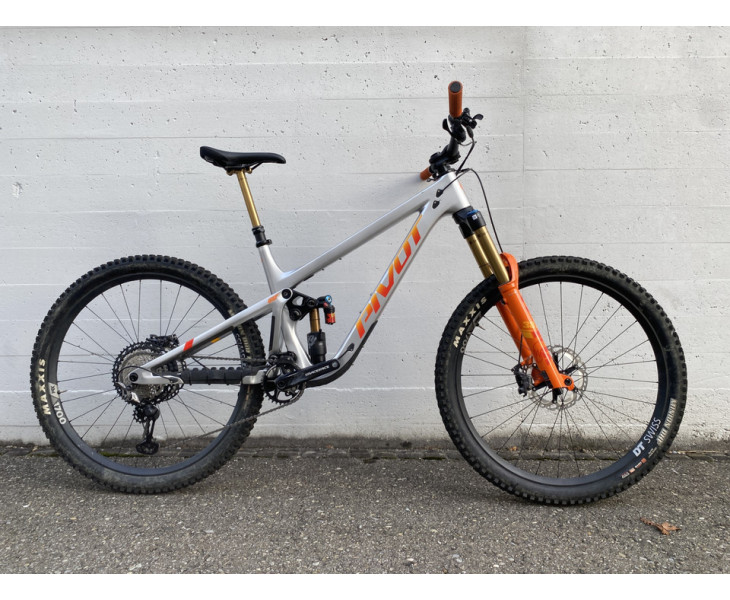 2024 Pivot Firebird Race Xt zu verkaufen - Occasion, Silber, Large ...