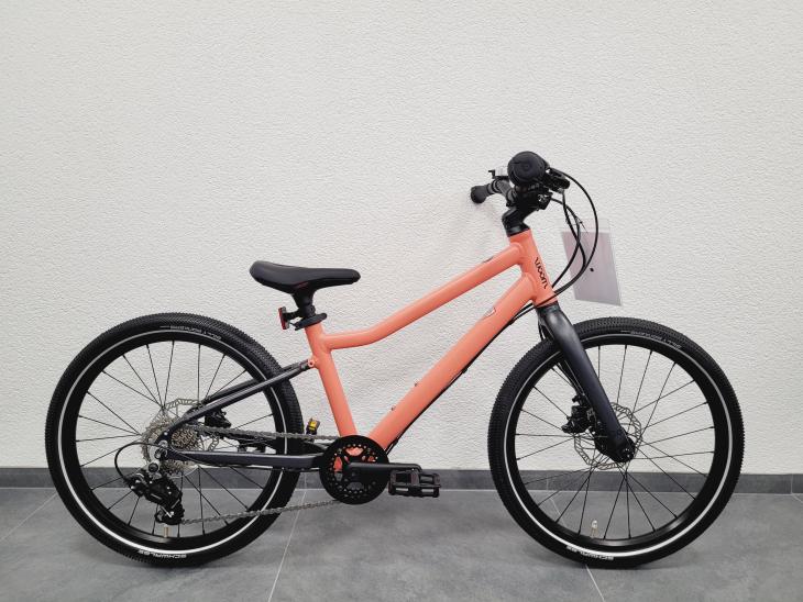 Woom Explore 4 zu verkaufen - Neu, Coral, one size - St. Gallen