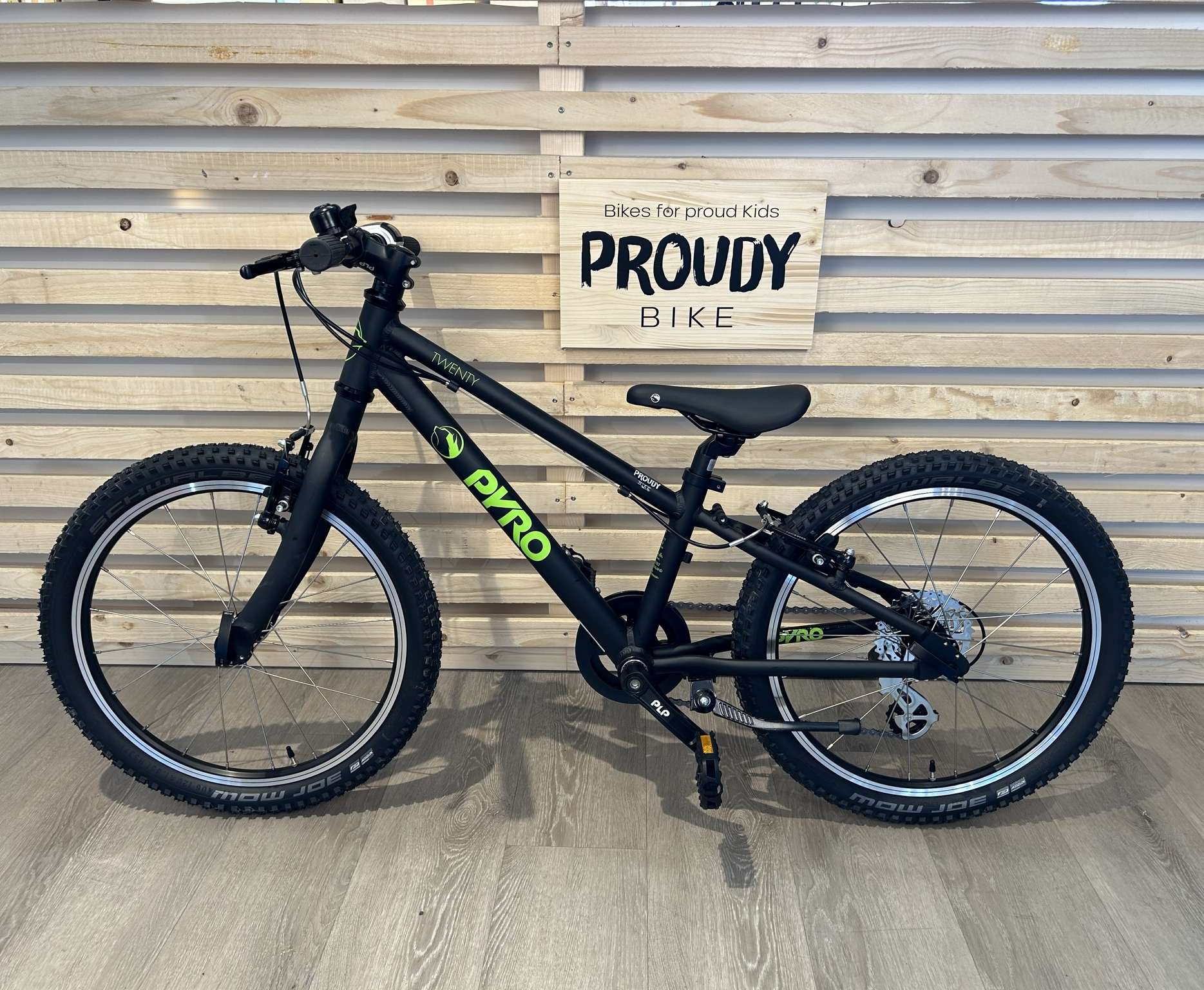 2024 Pyro Twenty for sale - New, Black, 20" - Zurich