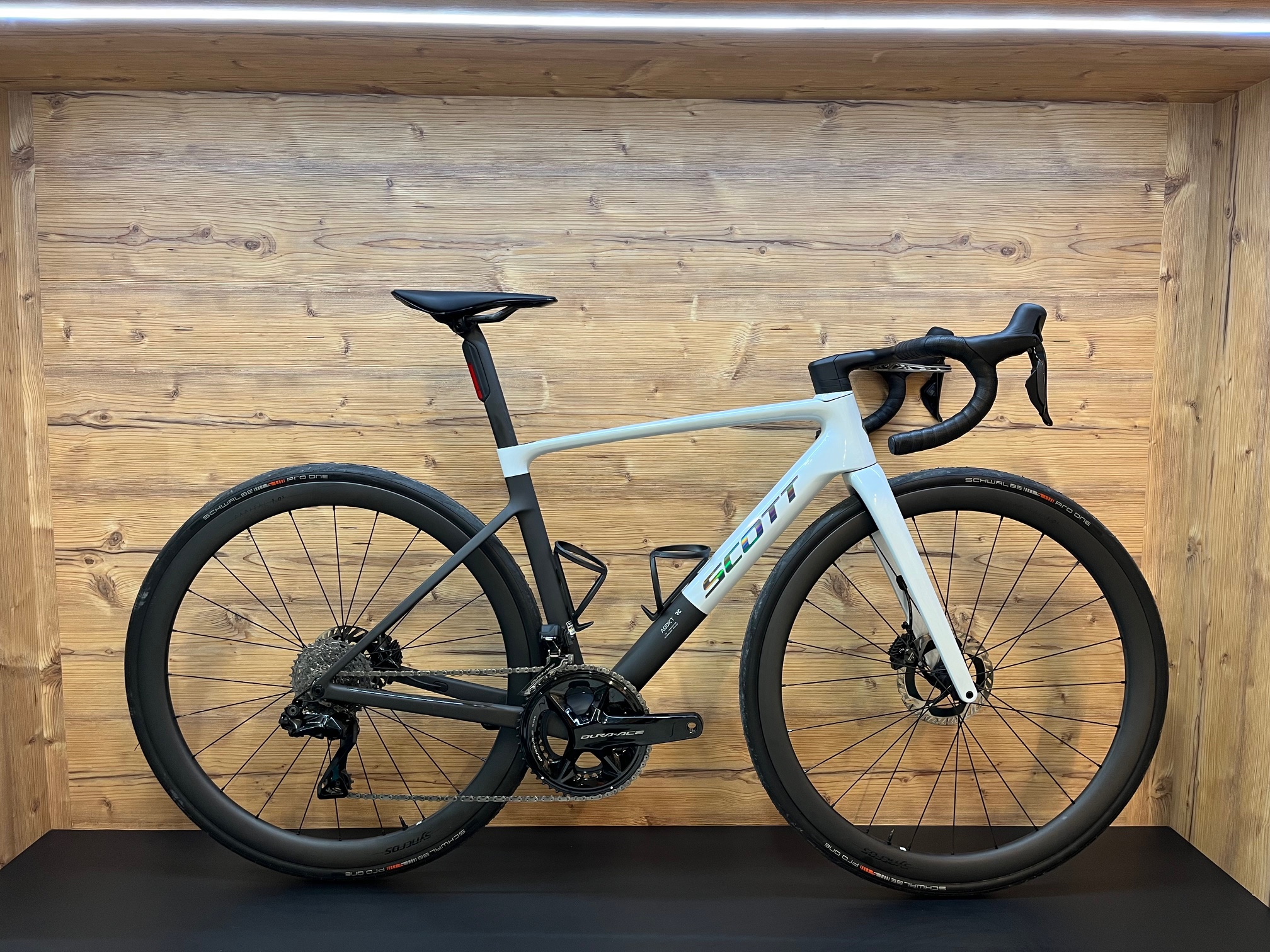 2025 SCOTT Addict RC Pro zu verkaufen - Neu, Weiss, Small, Medium - Waadt