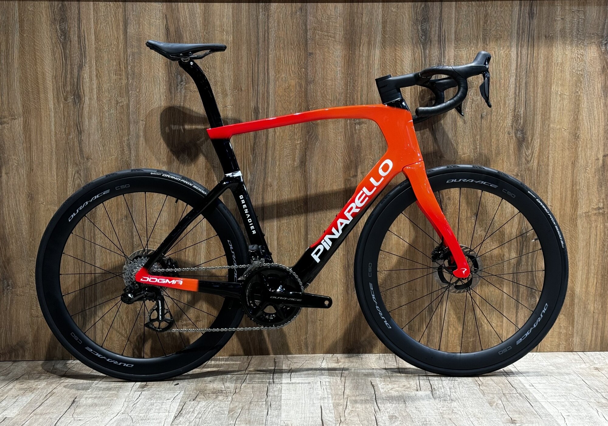 2025 Pinarello Dogma F en vente - Neuf, Vert, 59cm - Lucerne